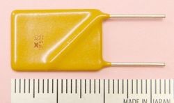 レイケム RUEF500 ポリスイッチ 5A(10A) 30V